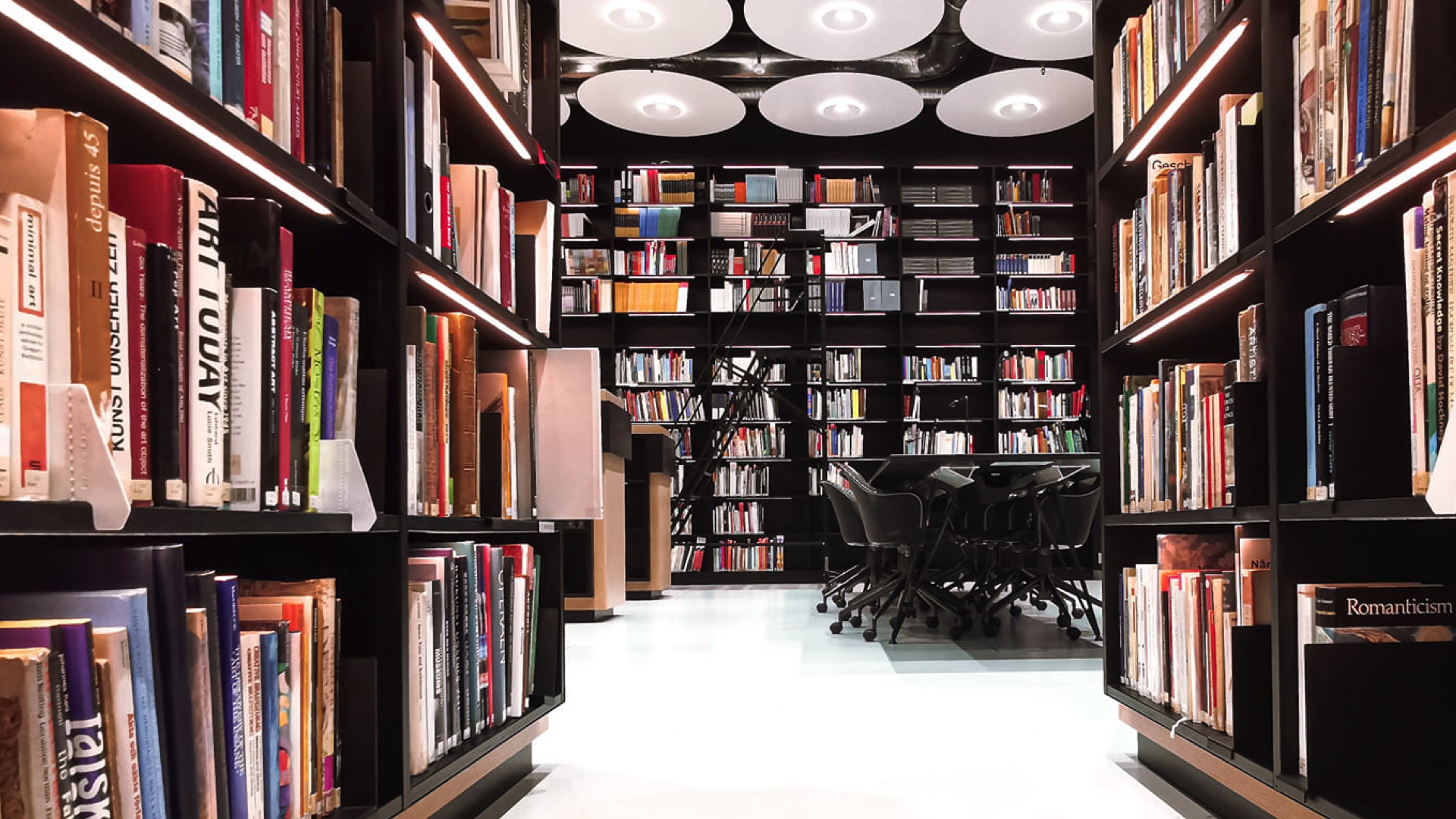 Biblioteket på Munchmuseet - Soon Snekkerverksted as